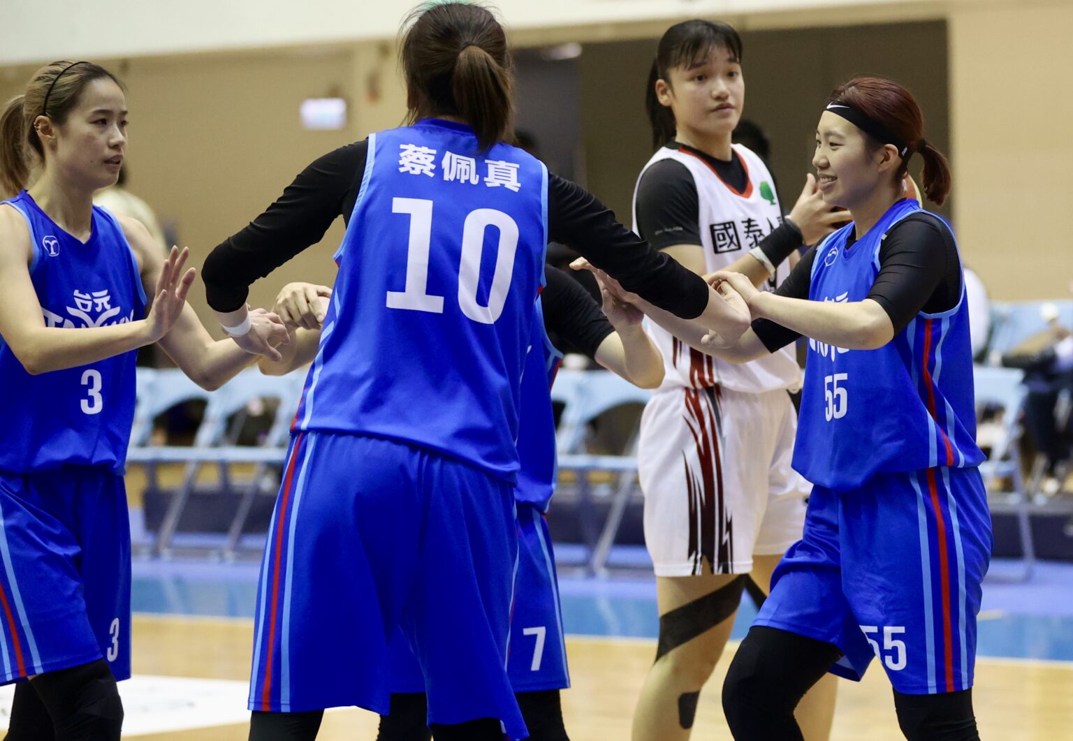 【WSBL】台元逆轉擊敗國泰 六連勝奪第一階段冠軍 - Double Pump 女子籃球誌