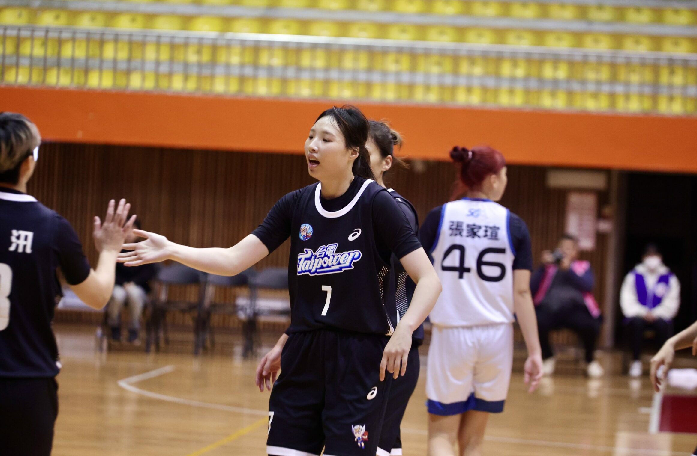 【WSBL】吳侑萱休一年回歸賽場 台電熱身賽擊敗電信 - Double Pump 女子籃球誌